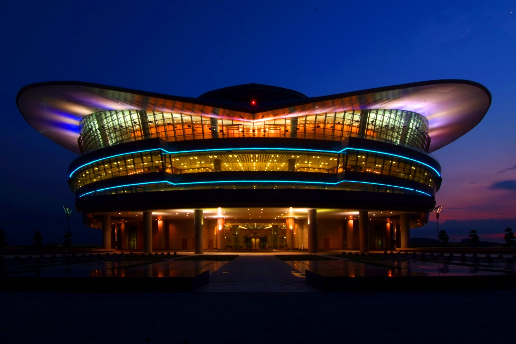 Putrajaya Tour (Inteligent City) - Kuala Lumpur Tour