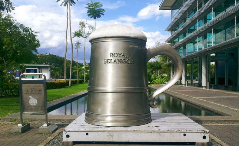 Batu Cave & Royal Selangor Pewter & Batek Gallery Tour - Kuala Lumpur Tour